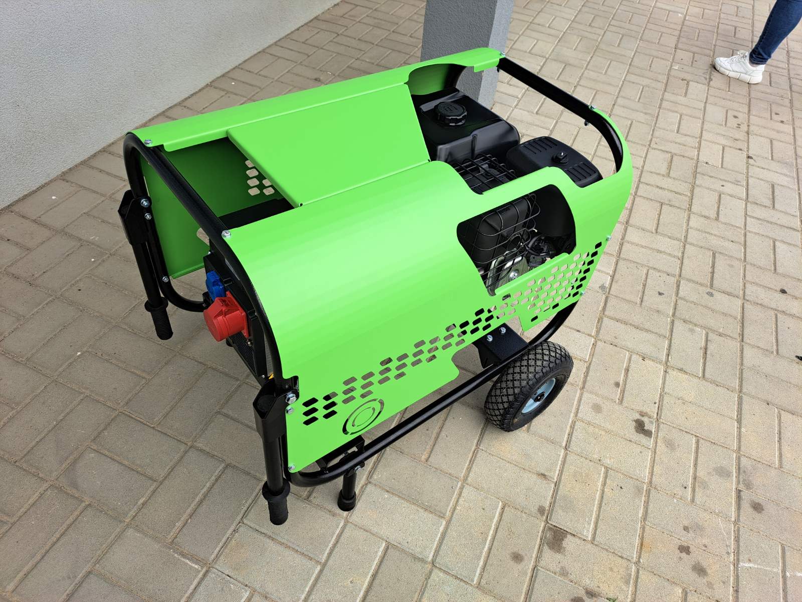 Benzinski agregat Orgon Power BS.7001.E, 230V/7kW, B&S motor - elektro ...